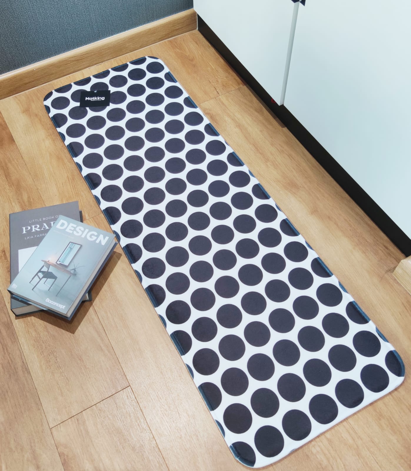 RETRO BLACK (LEFT LONG MATS ONLY) - Matking Singapore